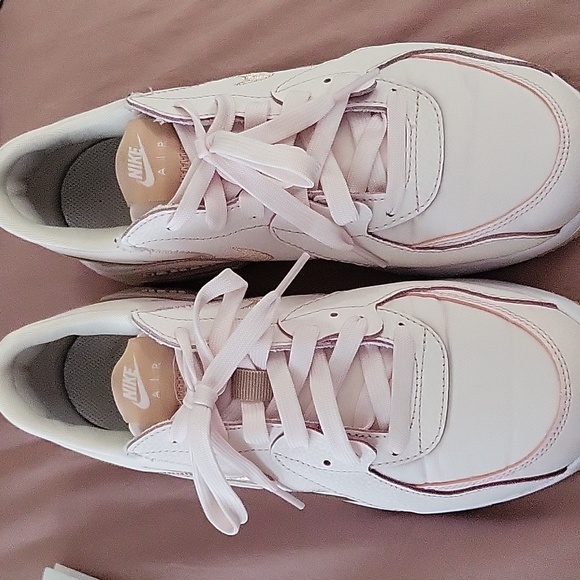 Nike | Shoes | Euc Baby Pink Rose Gold Nike Air Max | Poshmark